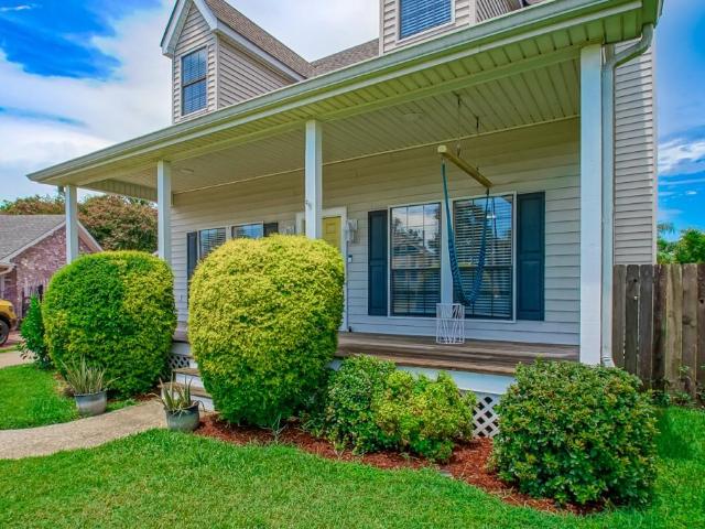 140 Chatelain Court