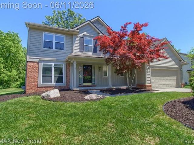 140 Cherry Grove Ln, Commerce Township, MI 48390