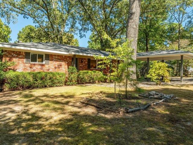 140 and 142 Mountain Laurel Ln, Hot Springs, AR 71913