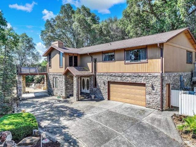 140 Alamo Dr, Vacaville, CA 95688