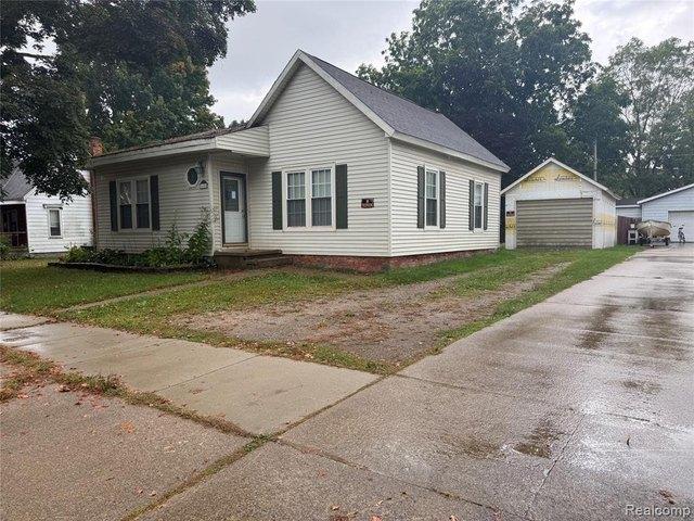 140 Alexander St, Caro, MI 48723