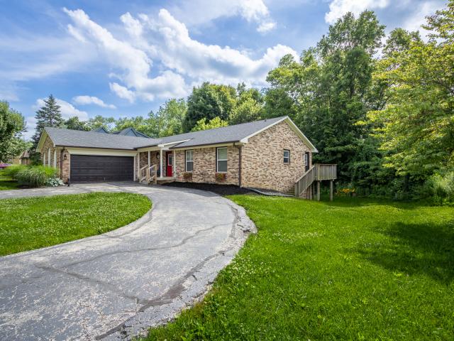 140 Appletree Row