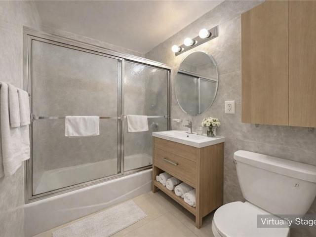 140 Avenue O # 2RR