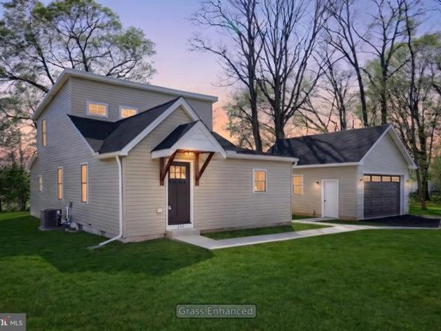 140 Boundary Ave, Manchester, PA 17345