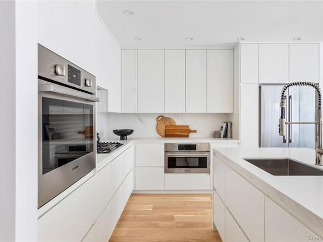140 Boardwalk Unit 809, Long Beach, NY 11561