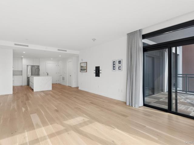 140 Boardwalk 905