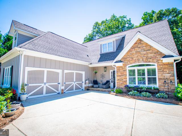 140 Baywood Lane