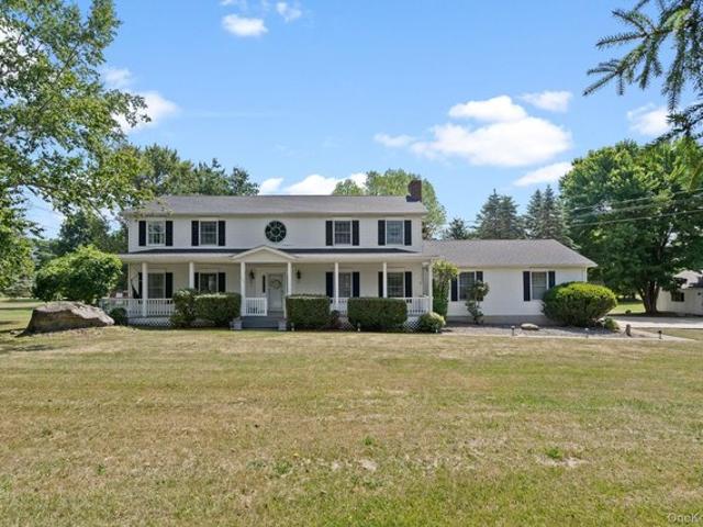 140 Burnt Corners Rd, Middletown, NY 10940