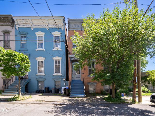 140 Grand Street