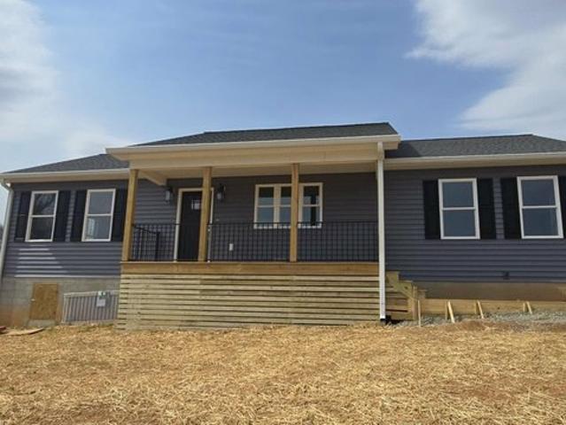 140 Dogwood Hts, Scottsville, VA 24590