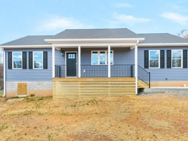 140 Dogwood Hts, Scottsville, VA 24590