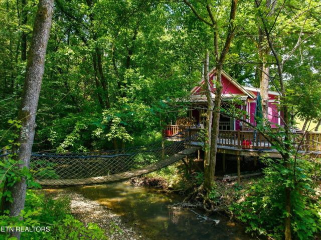 140 Donahue Rd