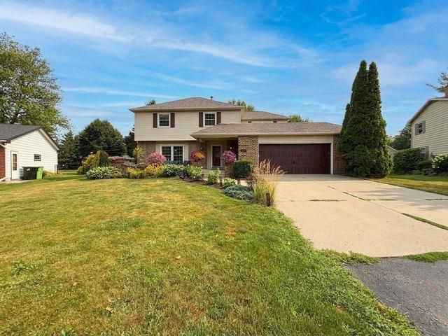 140 Dana Dr, Beaver Dam, WI 53916
