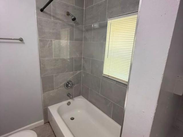 140 E 5th St Units 1 3 2 Bedroom Apartment for Rent at 140 140 E 5th St Units 1 3, Jacksonville, FL 32206 Phoenix