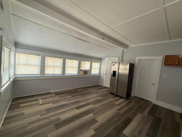 140 E 5th St Units 1 3