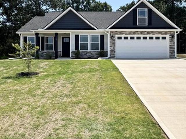140 E Twisted Tree Dr, Gaffney, SC 29341