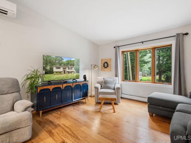 140 E Brebner Road