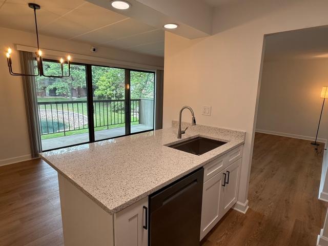 140 E Fountainview Lane # 2B