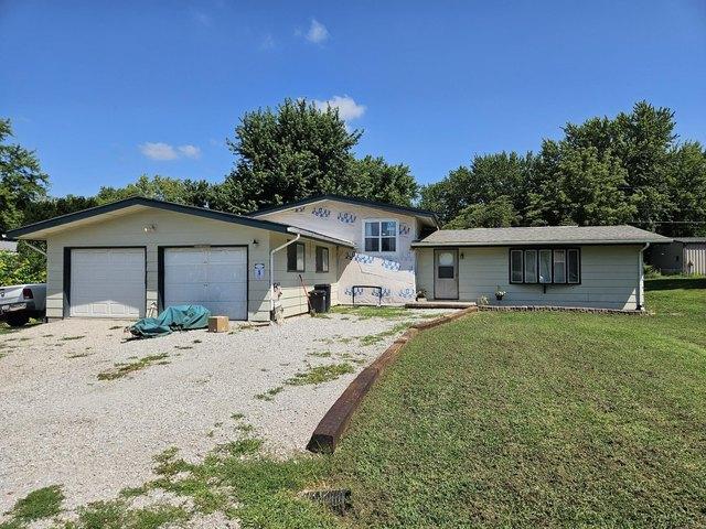 140 E Hanover St, Letts, IA 52754