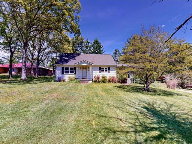140 Evergreen Dr