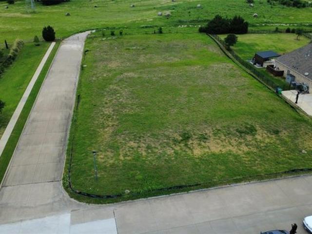 140 Falcon Point Dr, Heath, TX 75032
