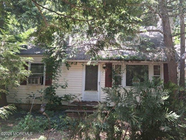 140 Fernhead Ave, Spotswood, NJ 08884