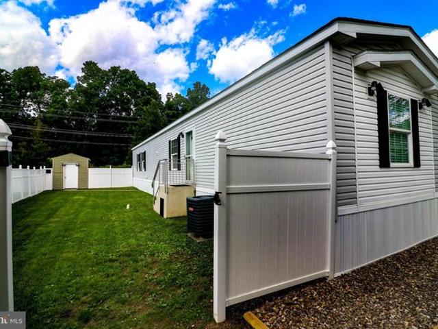 140 Fiddler Ave, Winchester, VA 22603