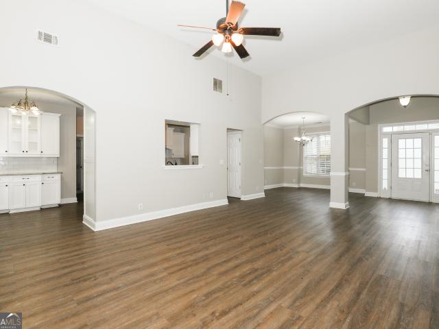 140 King Richard Drive