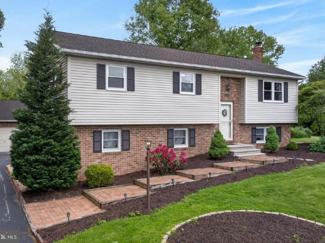 140 Hamilton Drive