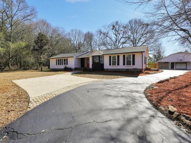 140 Heritage Cir, McDonough, GA 30253
