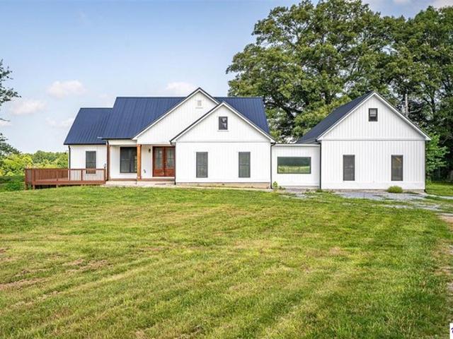 140 Highway 936, Magnolia, KY 42757