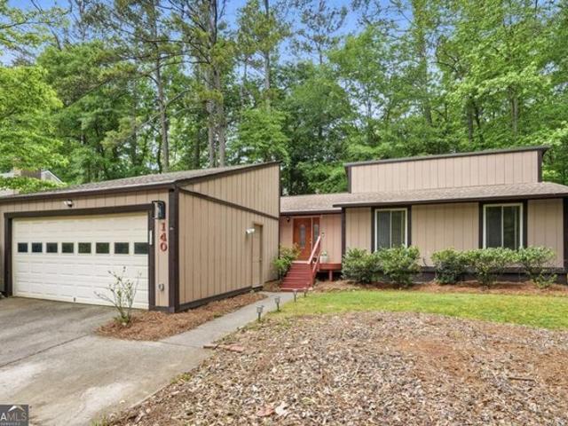 140 Hillside Ln, Roswell, GA 30076