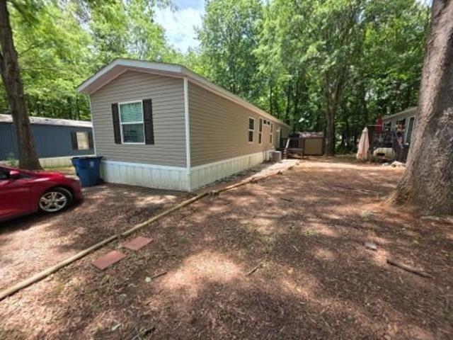 140 Jeran Ln, Gastonia, NC 28052