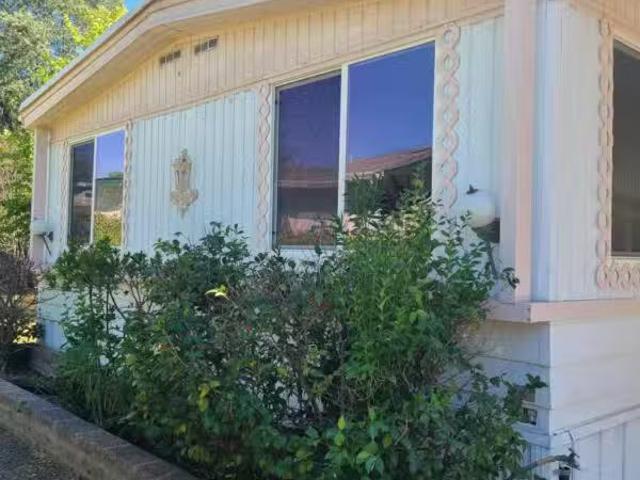 140 OAK GROVE PKWY, OROVILLE, CA 95966 Single Family Residence.