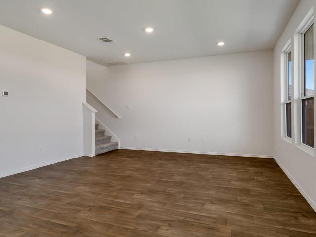 140 orange flame blvd