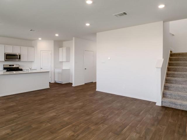 140 orange flame blvd