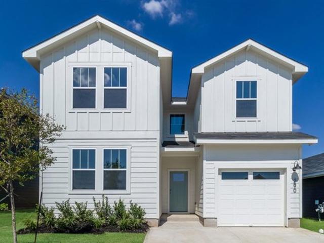 140 Orange Flame Blvd, Uhland, TX 78640