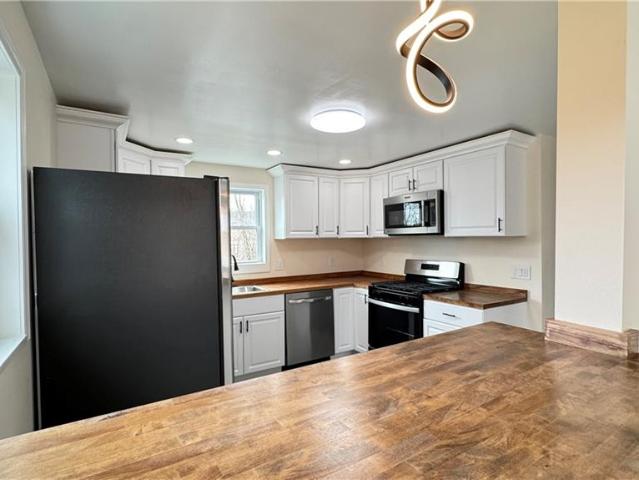 140 Orchard Dr, Pittsburgh, PA 15235 | MLS #1745