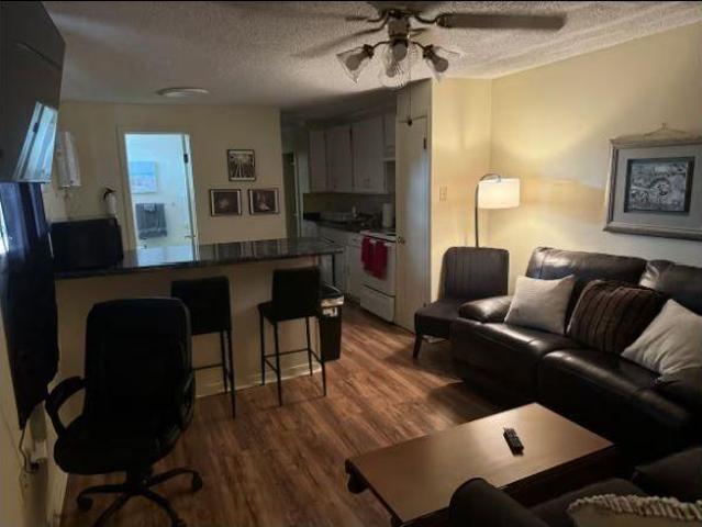 140 Orlando Dr, Unit 1, Metairie, LA 70003 | Compass