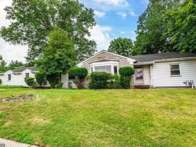 140 Long Hill Rd, Little Falls Township, NJ 07424 MLS 3915097