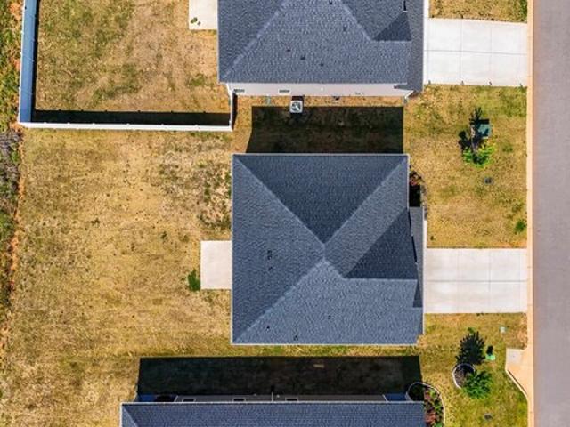 140 Lavinia Cir, Duncan, SC 29334