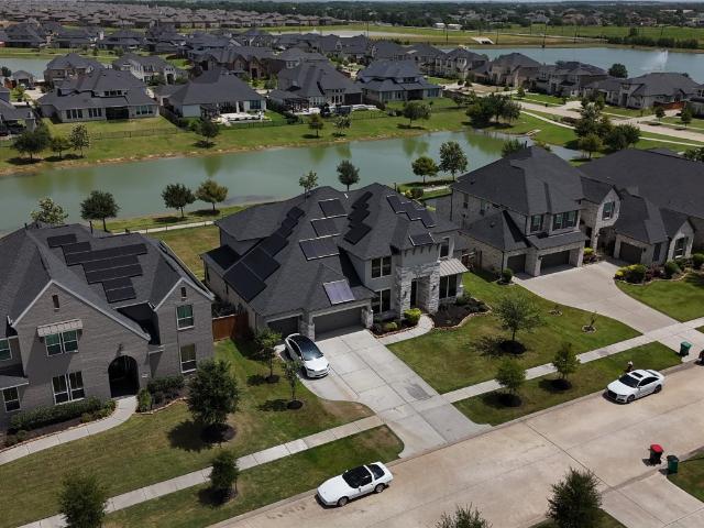 140 Lakehouse Landing Dr, Katy, TX 77493 | MLS #73085