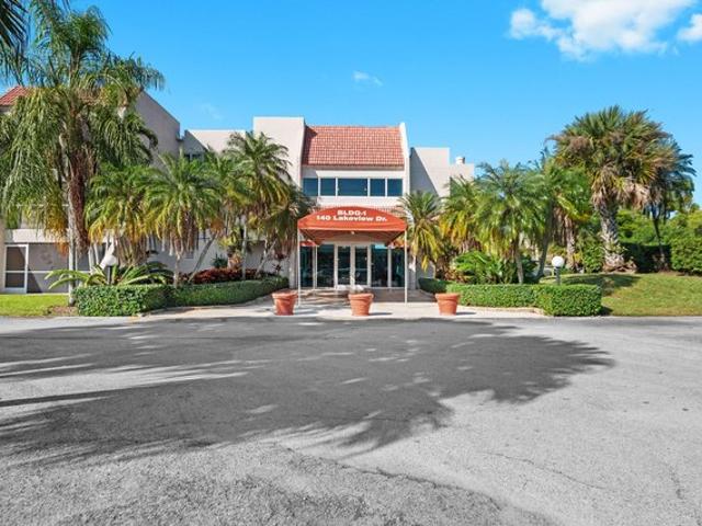 140 Lakeview Dr Apt 103, Weston, FL 33326