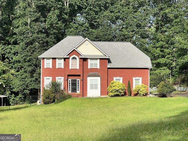 140 Little Creek Dr, Sharpsburg, GA 30277