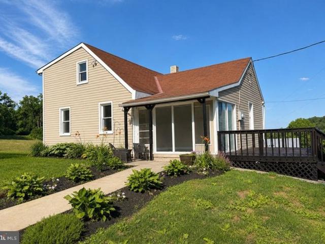 140 Limekiln Rd, Reading, PA 19606