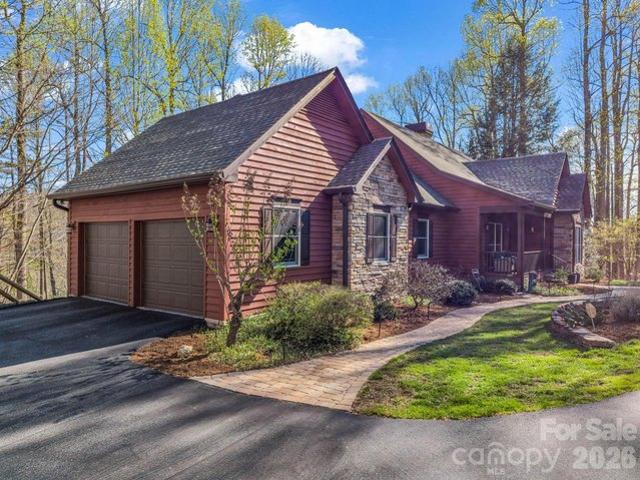 140 Mount Hebron Rd, Hendersonville, NC 28739