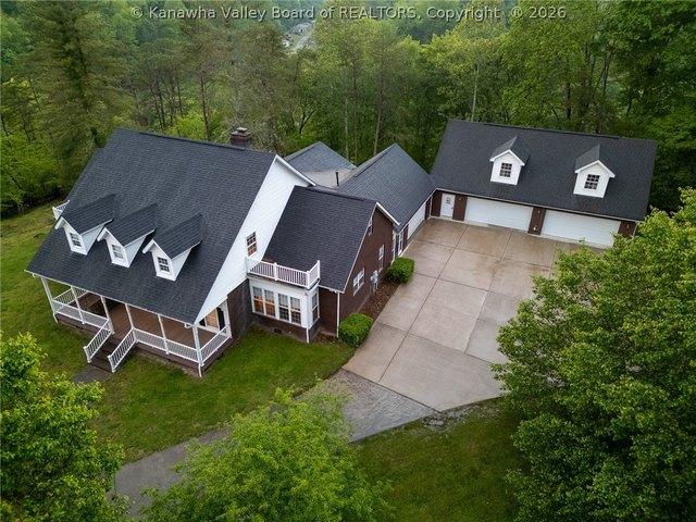 140 Morton Dr, Hamlin, WV 25523