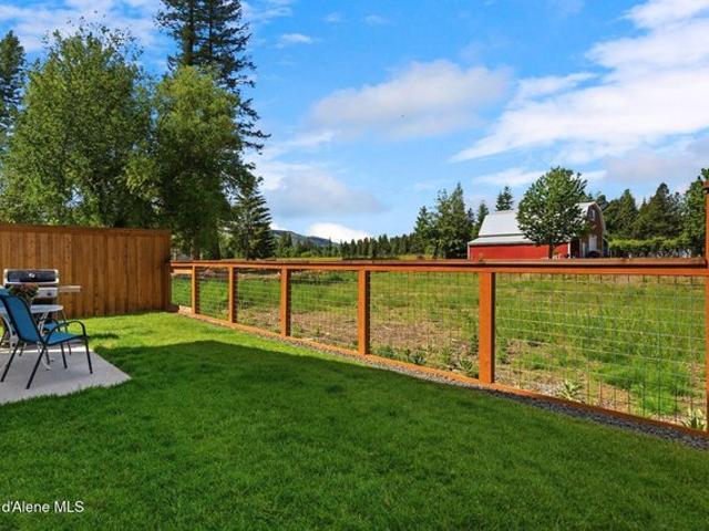140 Madera Dr, Sandpoint, ID 83864