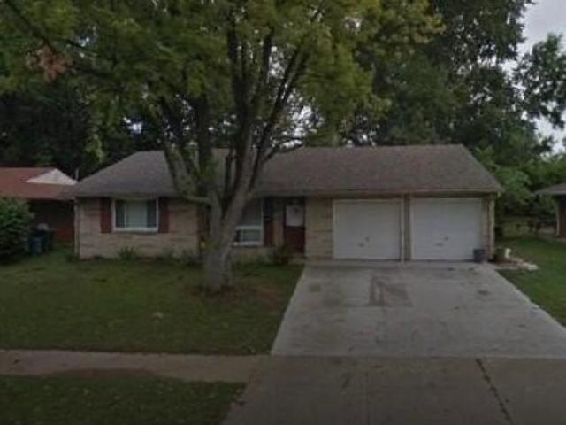140 Maple Dr, Springboro, OH 45066