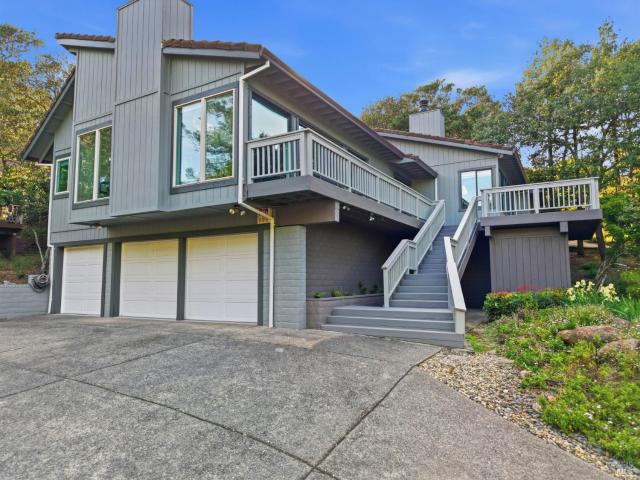 140 Massimo Cir, Santa Rosa, CA 95404 | MLS #326034 | Compass
